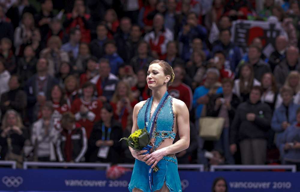 Rochette Wins Bronze - Team Canada - Official Olympic Team Website