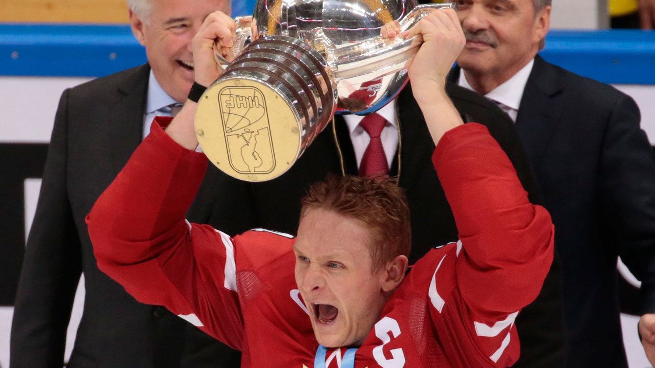 Perry newest member of elite 'Triple Gold Club' - Team Canada