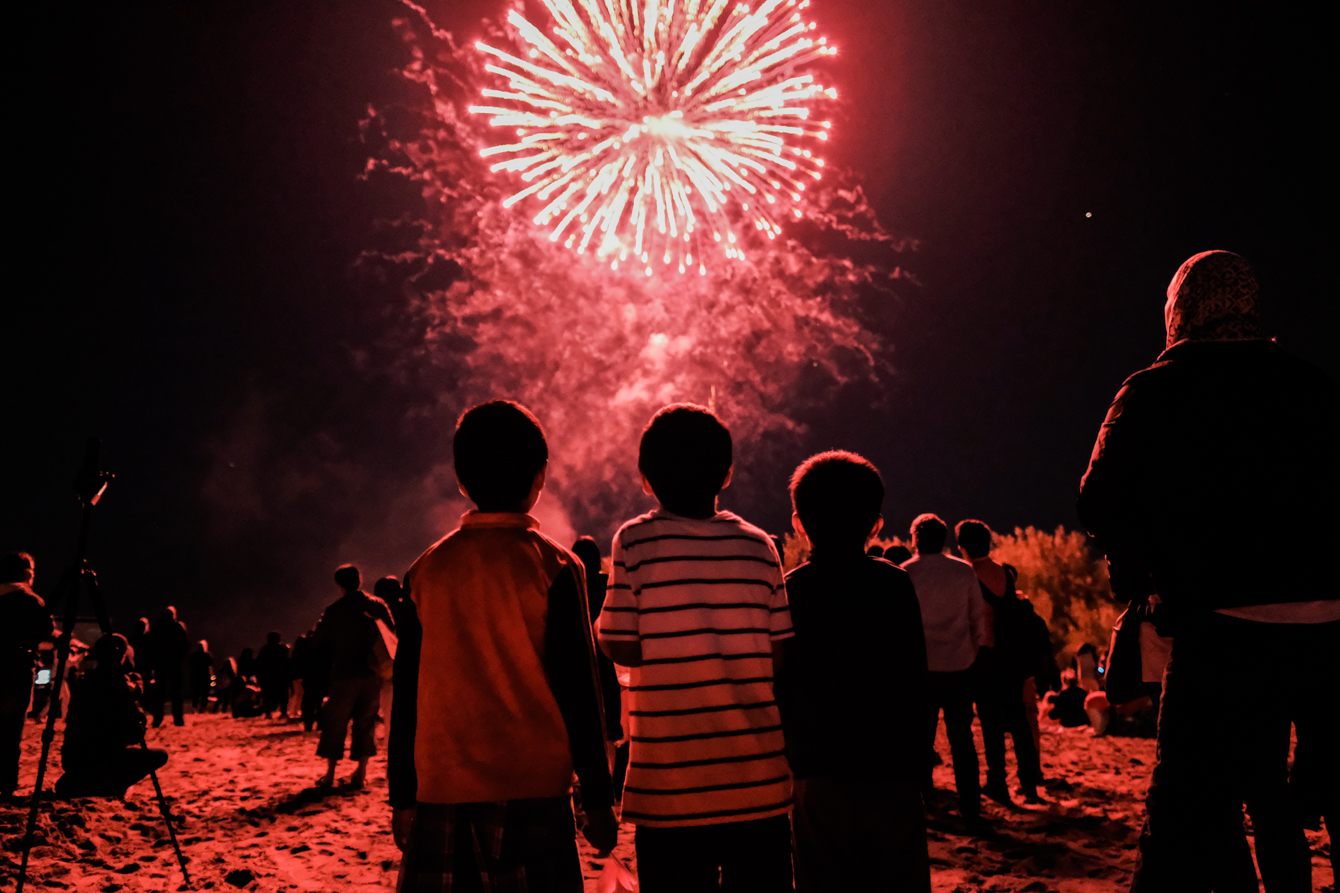 5 great photos from Canada Day fireworks following Beach Party - Team ...