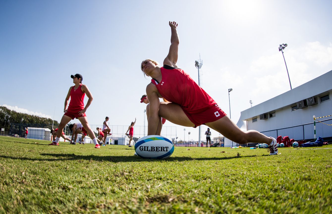 Women's Rugby Sevens: Training on Rio practice pitch - Team Canada ...