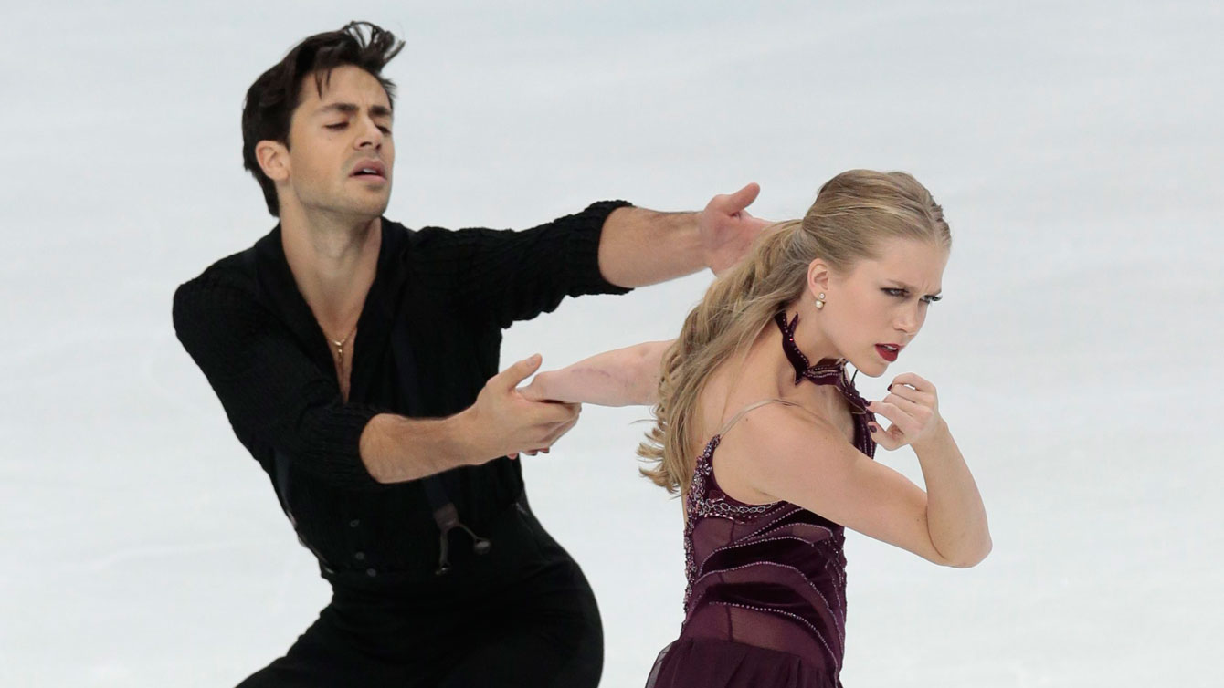 Weaver and Poje skate to Grand Prix bronze in Russia - Team Canada ...