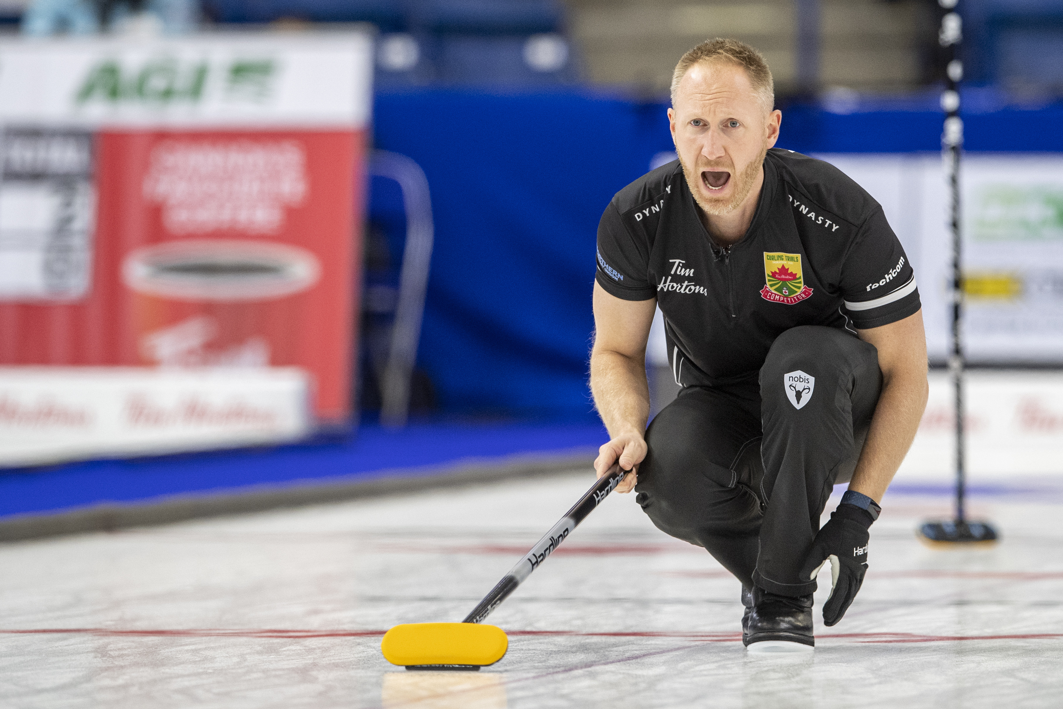 Teams Jacobs, Jones qualify for Curling Trials Final - Team Canada