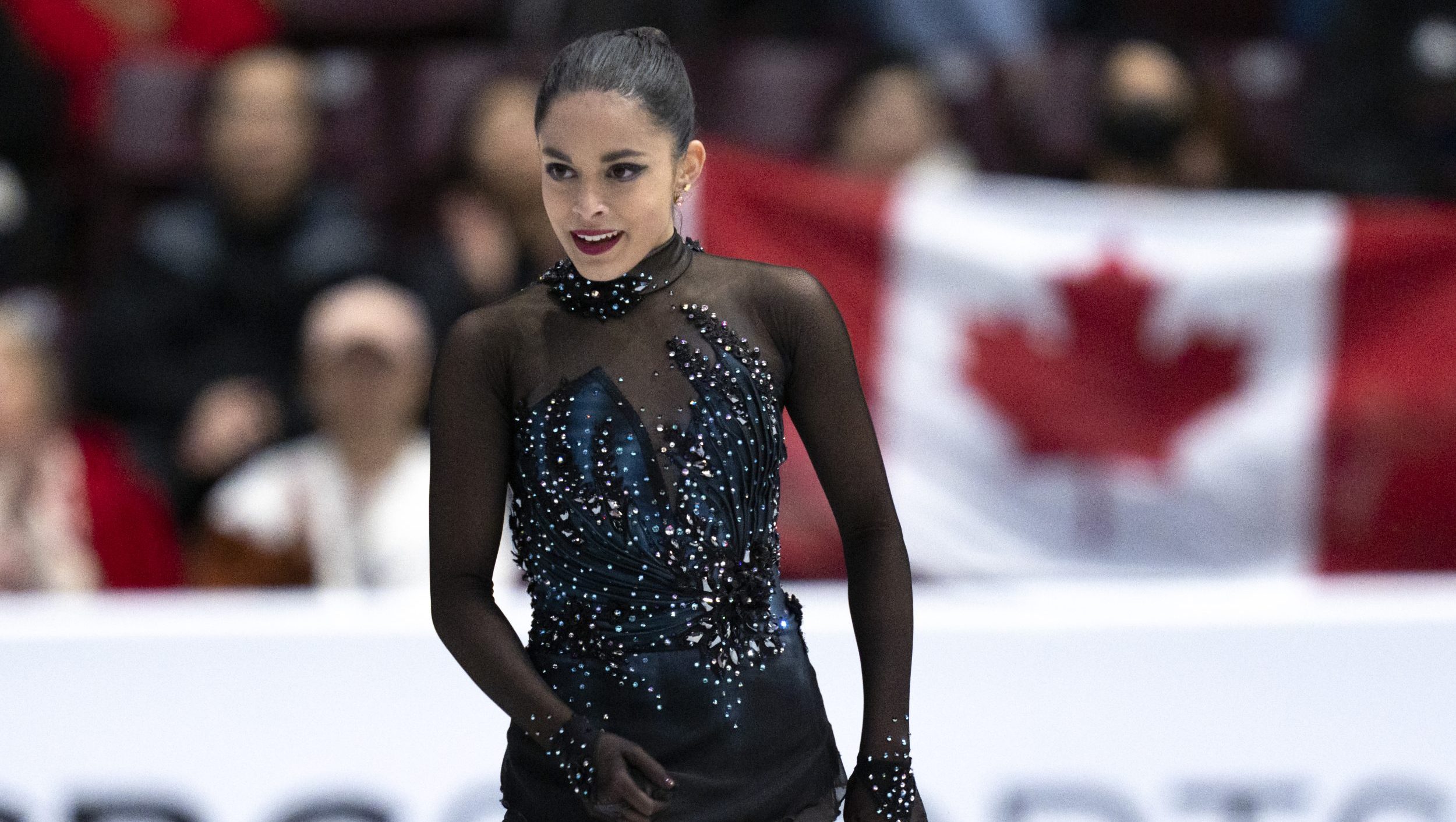Schizas, Gilles & Poirier lead after short programs at Skate Canada ...