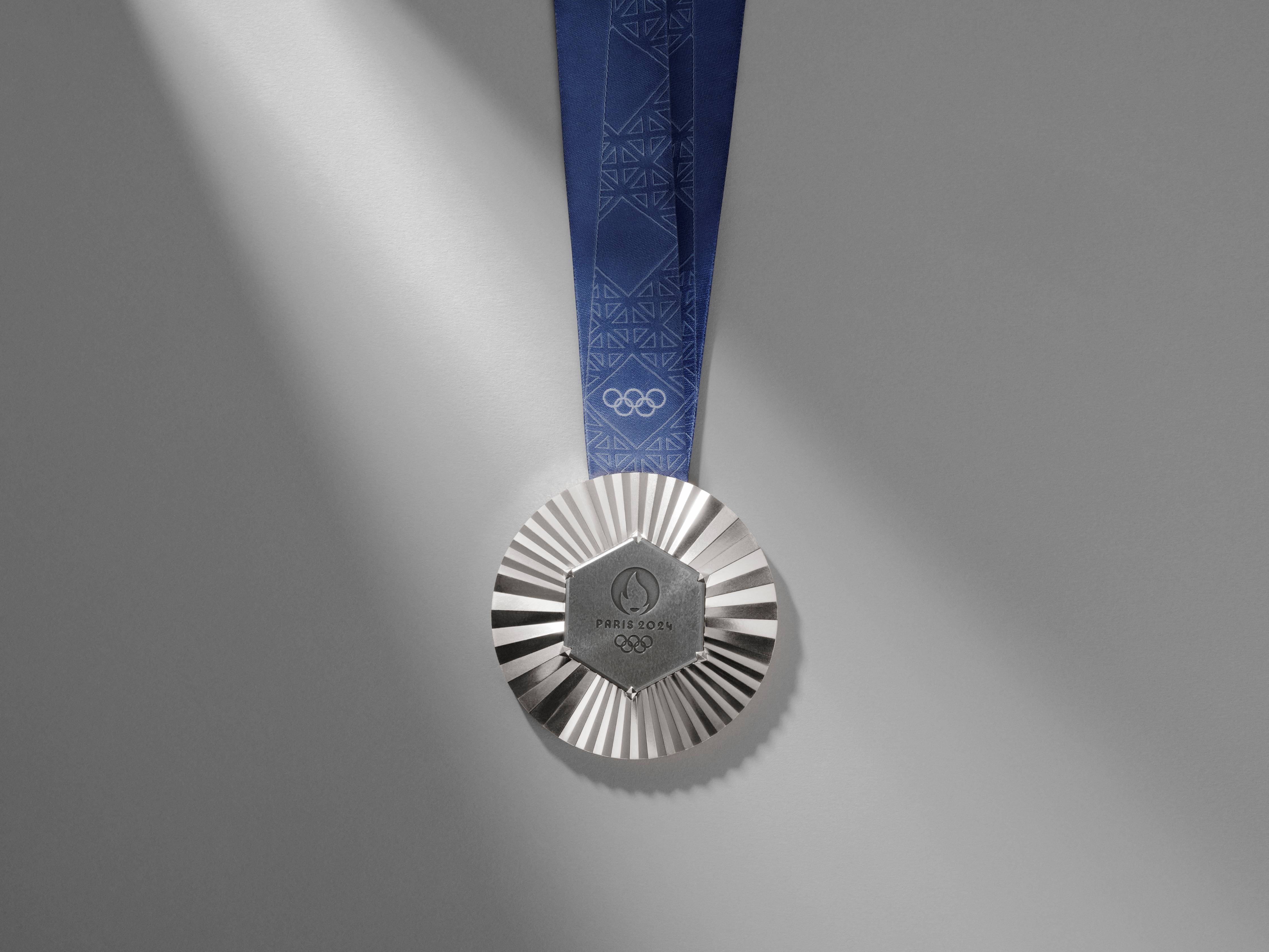 Paris 2024 medals revealed - Team Canada