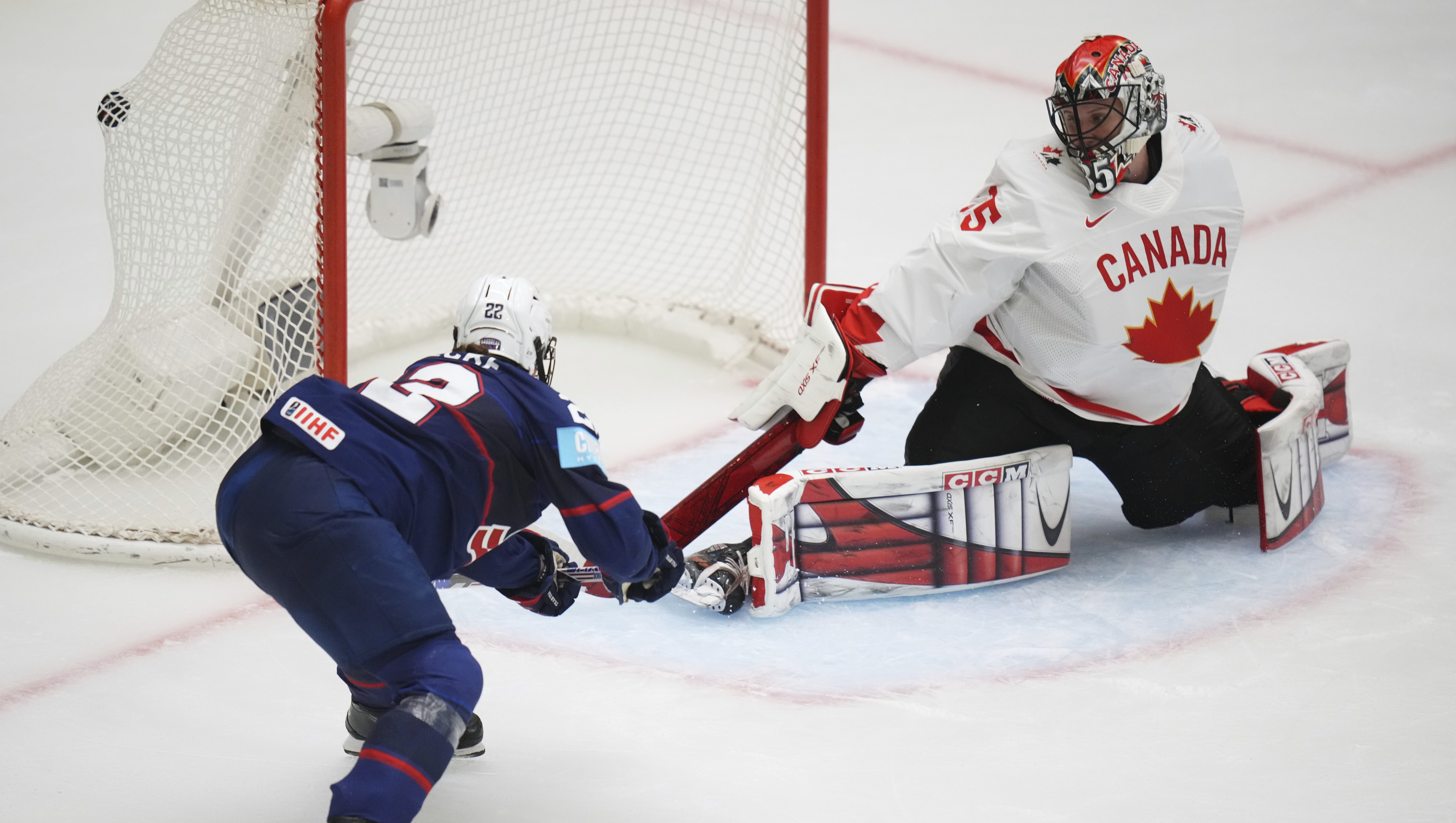 Team Canada takes silver at Women's World Hockey Championship - Team Canada - Official Olympic ...